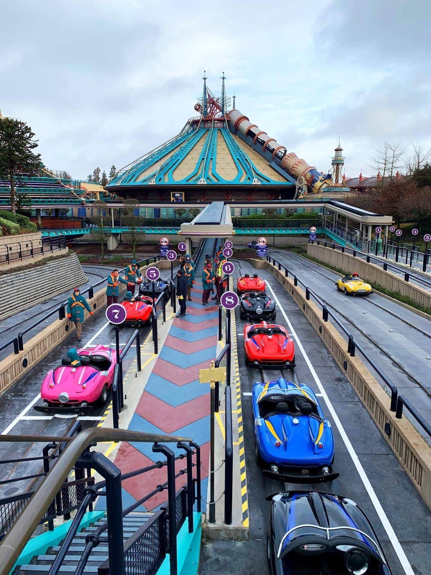 Attractie Autopia opent na 1 jaar terug zijn deuren | Disney Magic